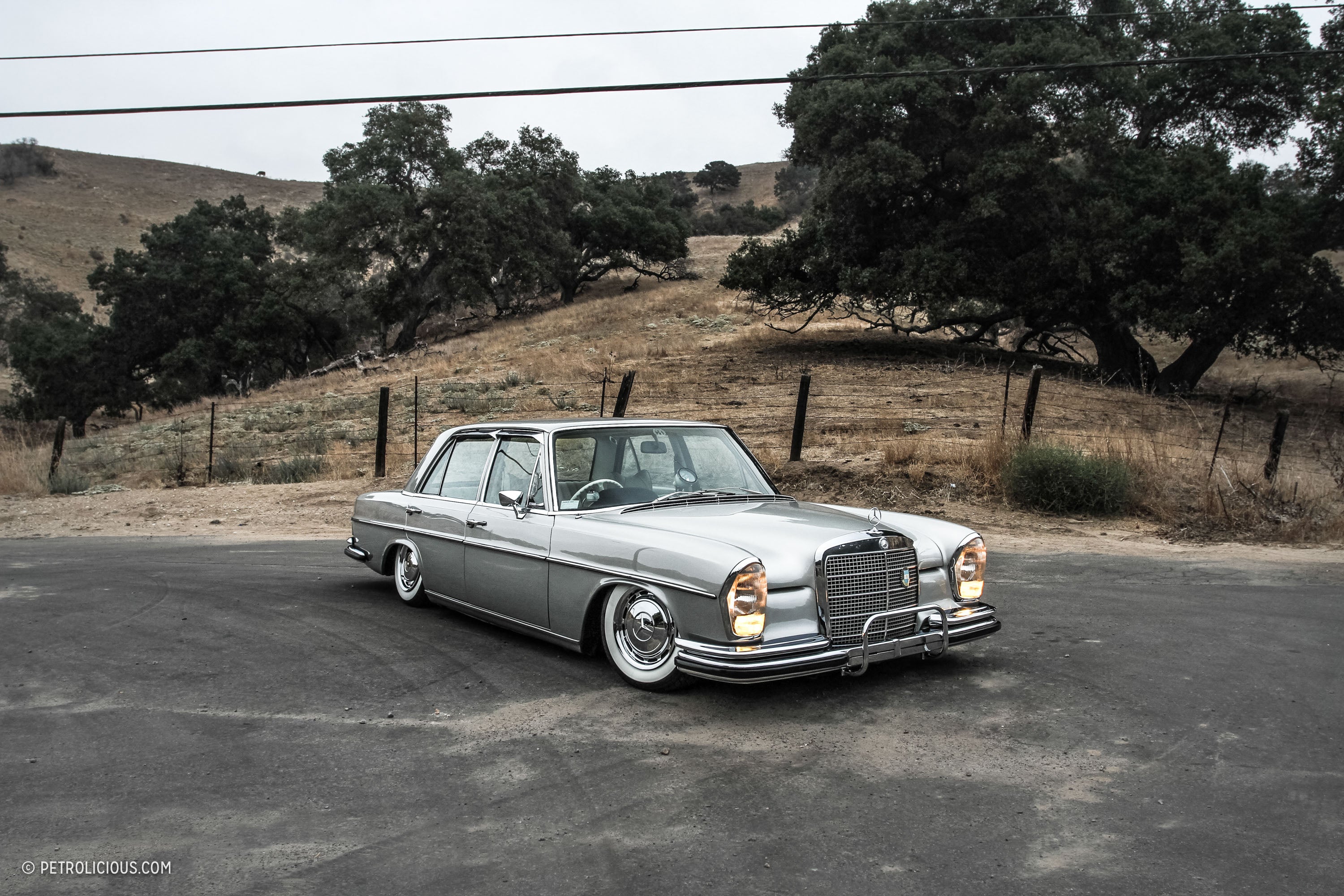 This Mercedes 280SE Lowrider Blends Period-Correct Options With Modern ...