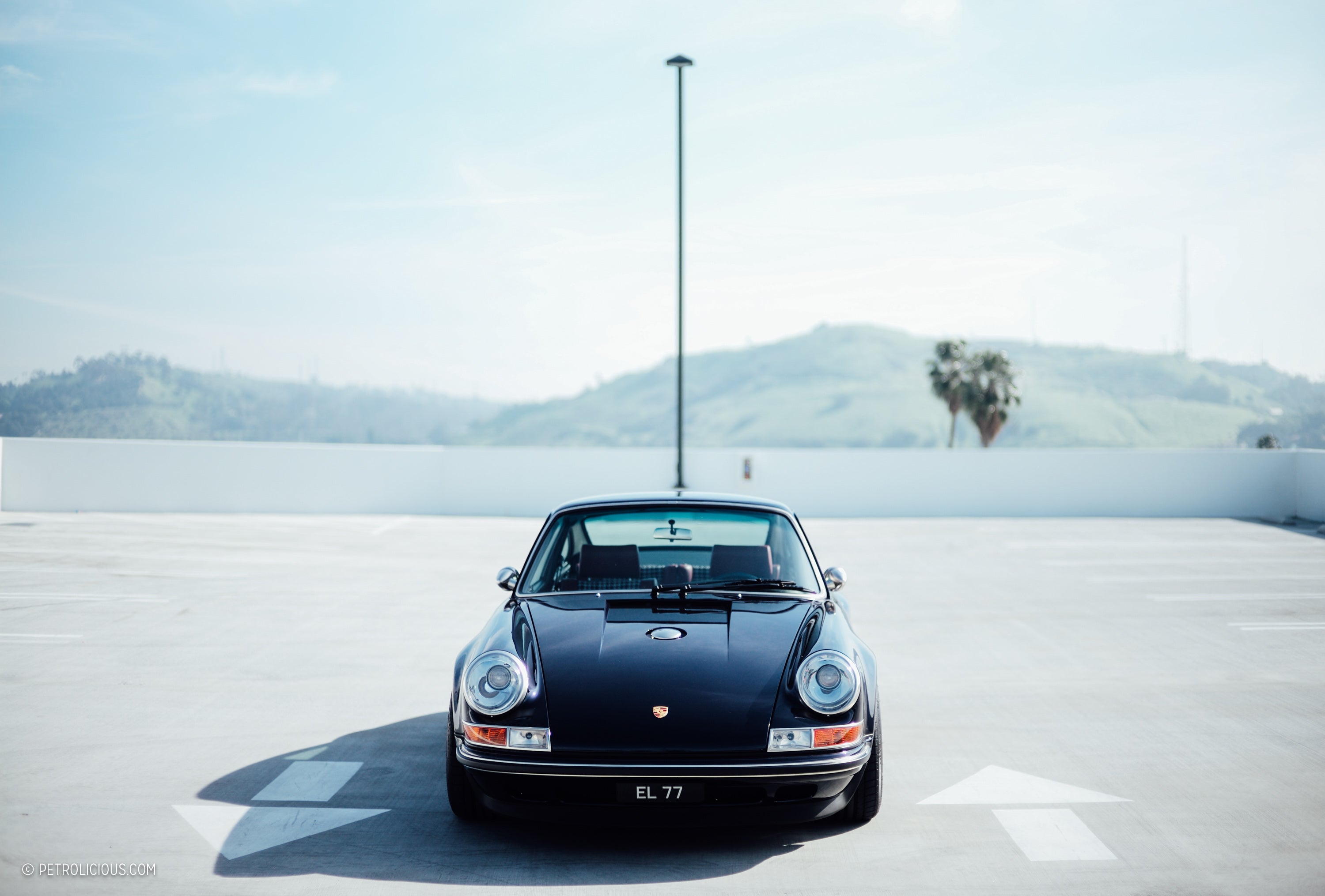 A Quick Glimpse Into What It's Like To Own A 911 Reimagined By Singer ...