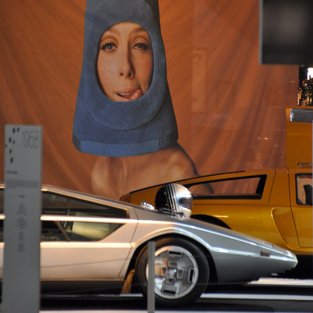 The Paris Motor Show's Tribute to Cars and Fashion of Yesterday ...